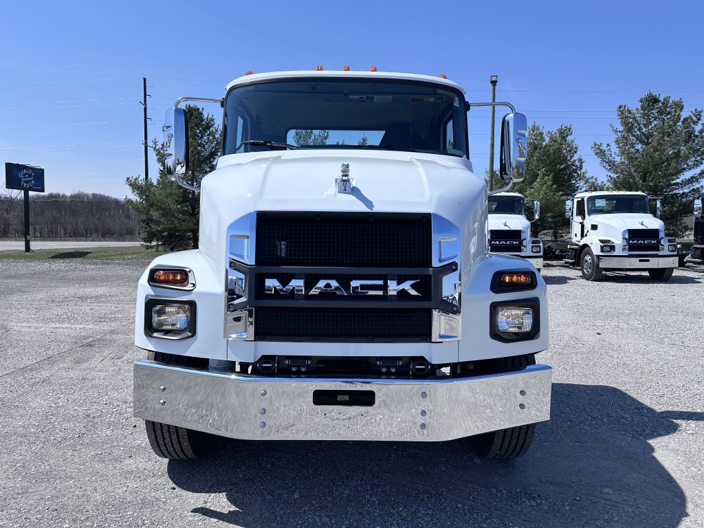 NEW 2025 Mack MD7 Hooklift Truck - Quality Truck and Equipment