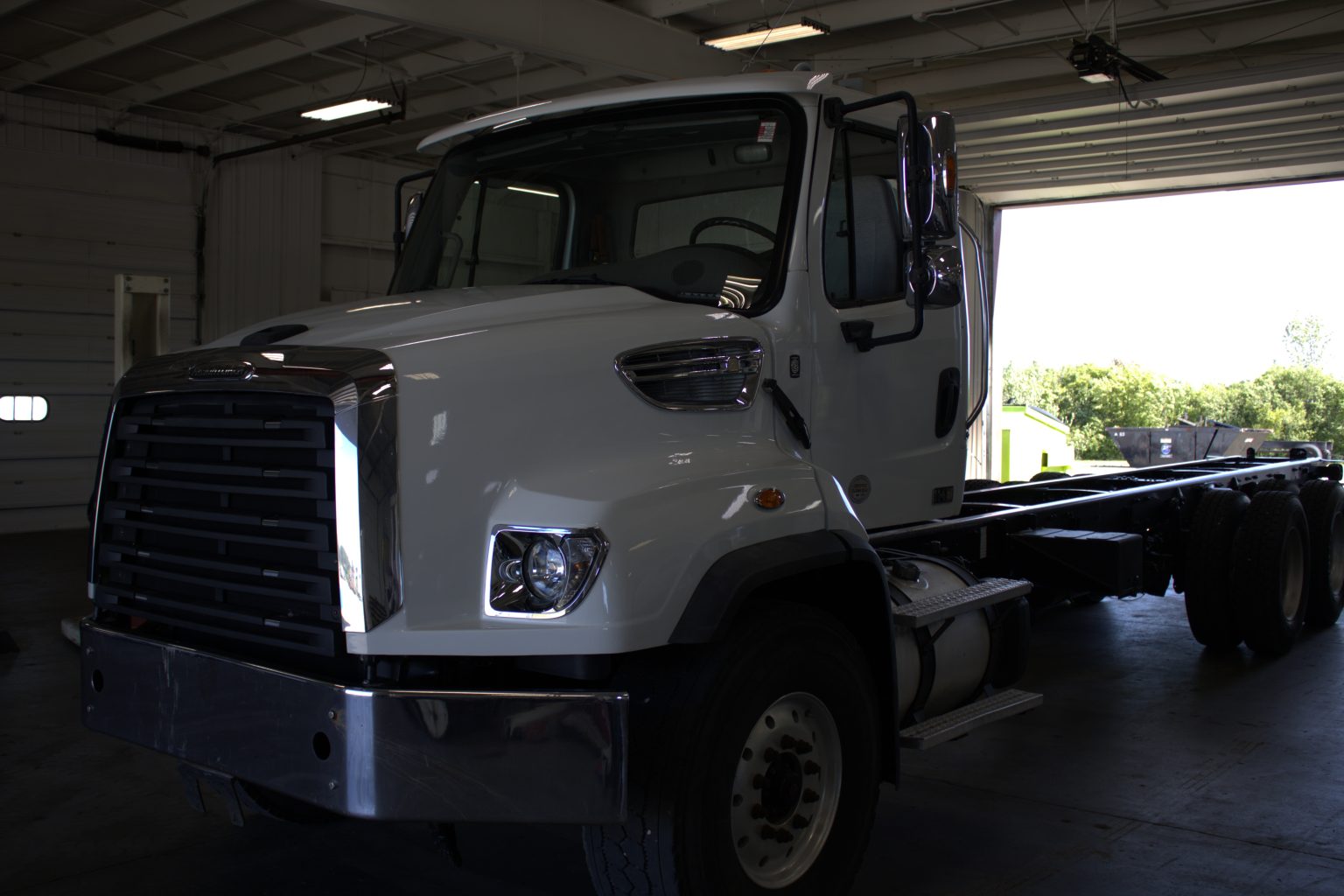 USED 2016 Freightliner 114SD Hooklift Truck - Quality Truck and Equipment