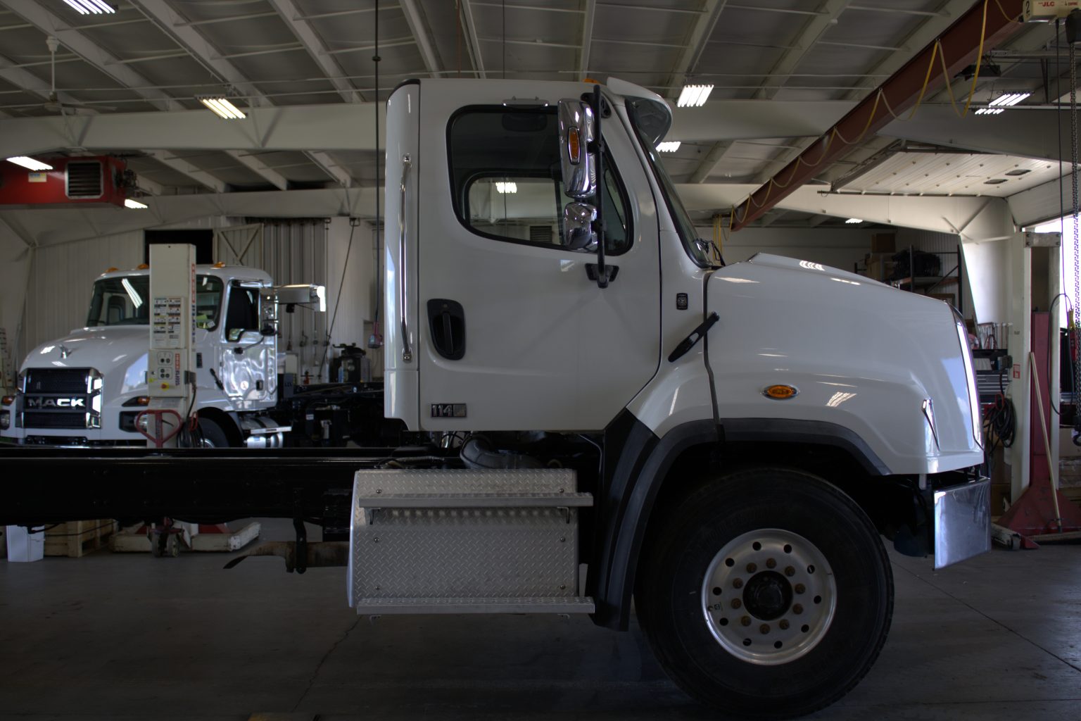 USED 2016 Freightliner 114SD Hooklift Truck - Quality Truck and Equipment